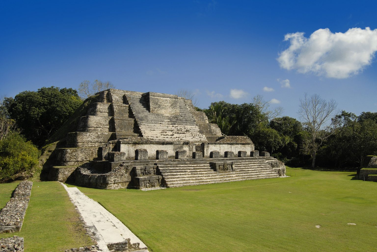 10 Mind-Blowing Maya Ruins in Belize To Visit At Least Once In A Lifetime